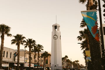 Gisborne Town Clock, Gisborne, Gisborne, New Zealand | CamperMate ...