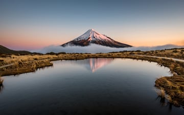 Pouakai Circuit Reflective Tarn, Taranaki, Taranaki, New Zealand ...