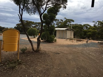 Moodini Bluff Rest Area, Australia's Golden Outback, Western Australia ...