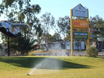 Lightning Ridge Outback Resort and Caravan Park, Outback NSW, New South ...