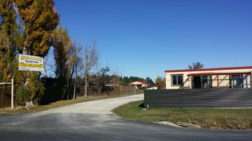 Middlemarch Holiday Park, Dunedin, Otago, New Zealand | CamperMate ...