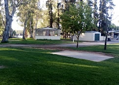 Barham Caravan & Tourist Park, The Murray, New South Wales, Australia ...